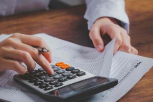 Cartelle esattoriali, quante rate posso saltare? C'è un limite da non superare o dovrai pagare ...